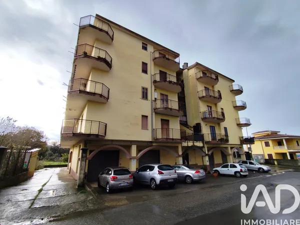 0 appartamenti con garage in vendita a Torano Castello (87010) - iad
