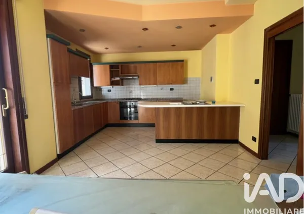 0 appartamenti con garage in vendita a Sovizzo - iad