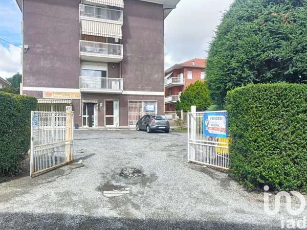 0 locali commerciali con seminterrato in vendita a Volvera (10040) - iad