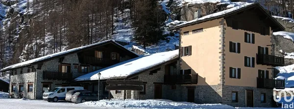 1 locale commerciale 6 locali in vendita a Volvera (10040) - iad